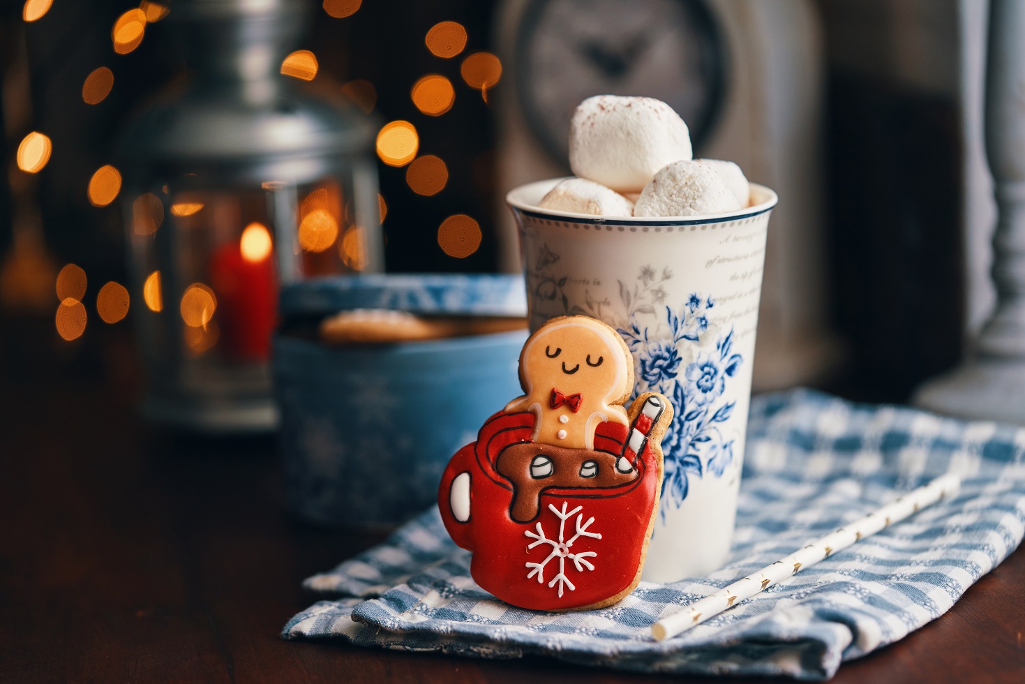 Holiday Candy Inspiration: Cooking Up the Ultimate Hot Chocolate ...