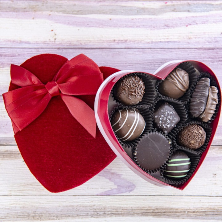 Why Are Chocolate Boxes So Popular on Valentine’s Day? - Wockenfuss Candies