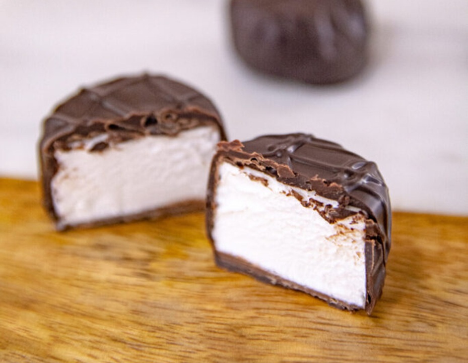 Learn More About the History of the Chocolate Marshmallow Combo